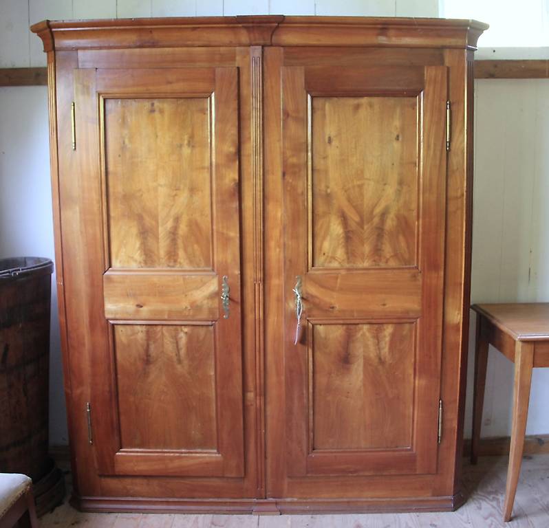 Armoire vaudoise Canton Vaud - anibis.ch