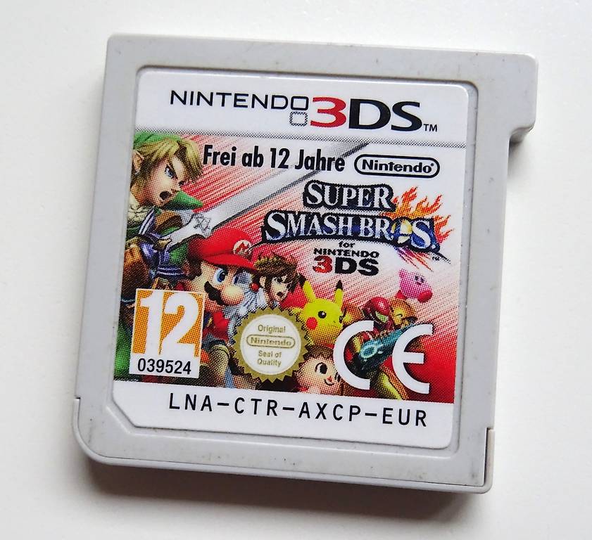 Nintendo 3DS - Super Smash Bros im Kanton Waadt - anibis.ch