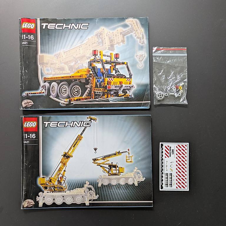 LEGO TECHNIC 8421 - Mobile Crane (2005) with box Canton Vaud - anibis.ch