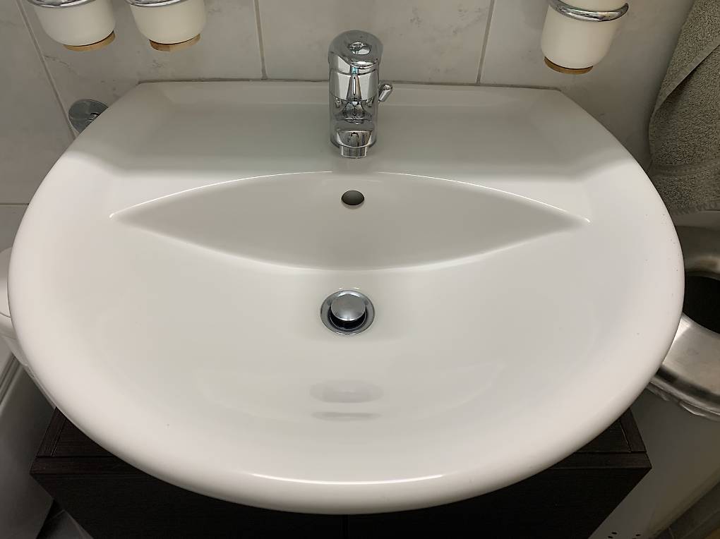 Lavabo idéal standard 60 cm inclus le mélangeur Canton Fribourg - anibis.ch