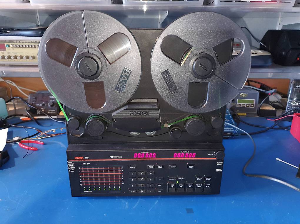 Enregistreur à bande 8 pistes Fostex R8 pour les pièces im Kanton Genf ... Enregistreur à bande 8 pistes Fostex R8 pour les pièces im Kanton Genf ...