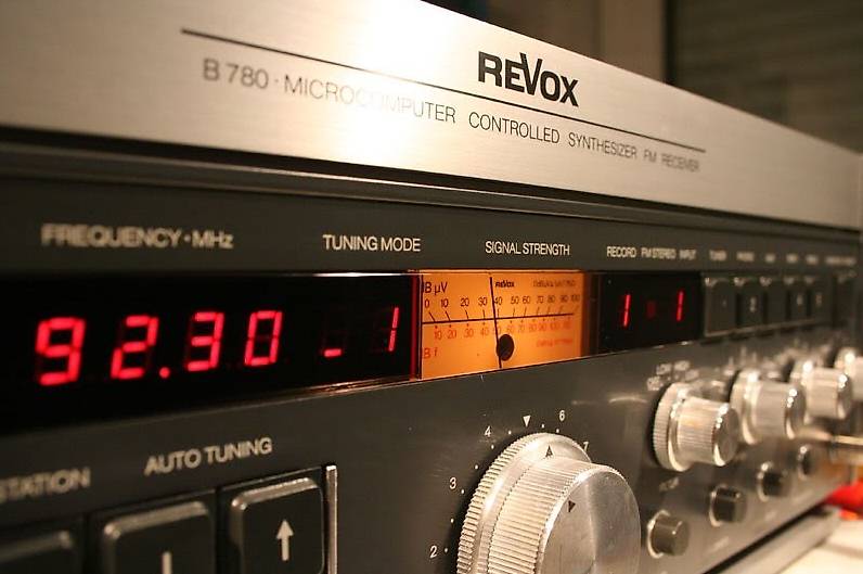 Revox B780, Ampli-Tuner FM im Kanton Waadt - anibis.ch