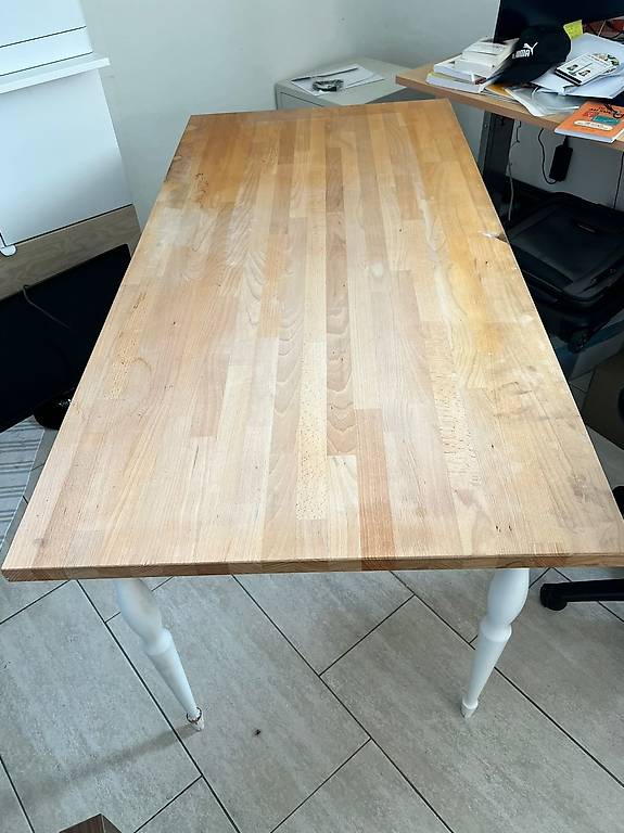 Table à manger blanche et plateau hêtre Canton Vaud - anibis.ch