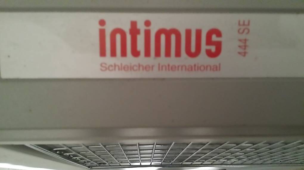 Destructeur de papier confidentiel INTIMUS à prix cassé im Kanton ...