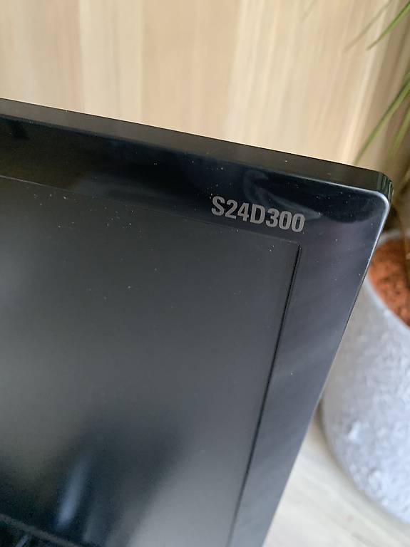 Moniteur Samsung S24D300H - Écran d'ordinateur im Kanton Waadt - anibis.ch
