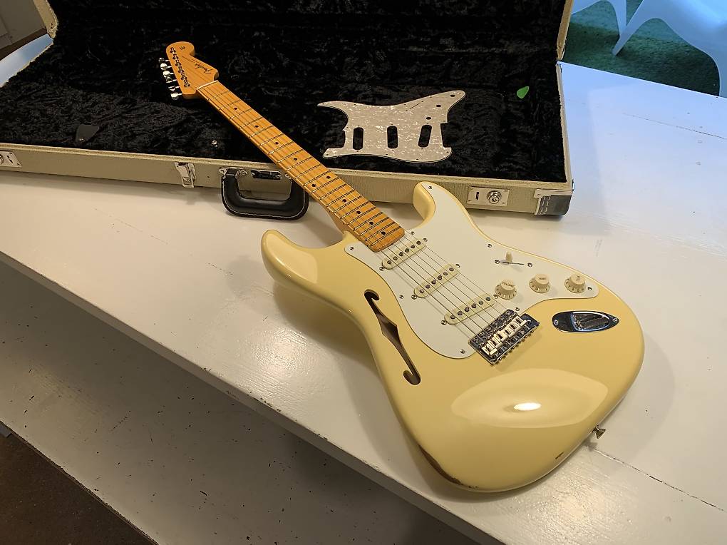 Guitare Fender Stratocaster Thinline Eric Johnson Canton Vaud - anibis.ch