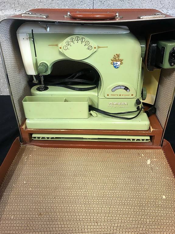 Machine à coudre vintage Fortuna Turissa Canton Vaud - anibis.ch