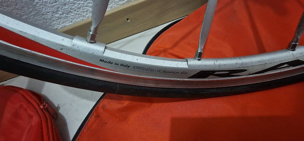 Roues de vélo Fulcrum Racing 1 Aluminium Canton Vaud - anibis.ch