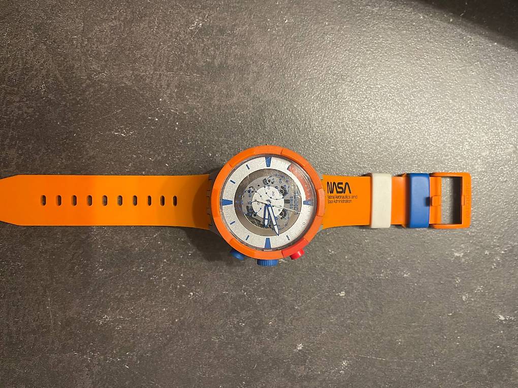 SWATCH Space collection (NASA) - Orange Canton Vaud - anibis.ch
