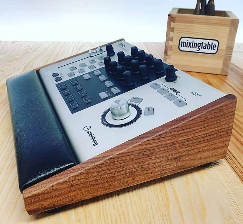 Surface de contrôle MIDI motorisée pour Cubase / Nuendo Canton Vaud ...