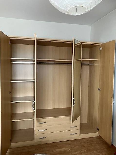 Chambre à coucher (Lit & armoire) Canton Berne - anibis.ch