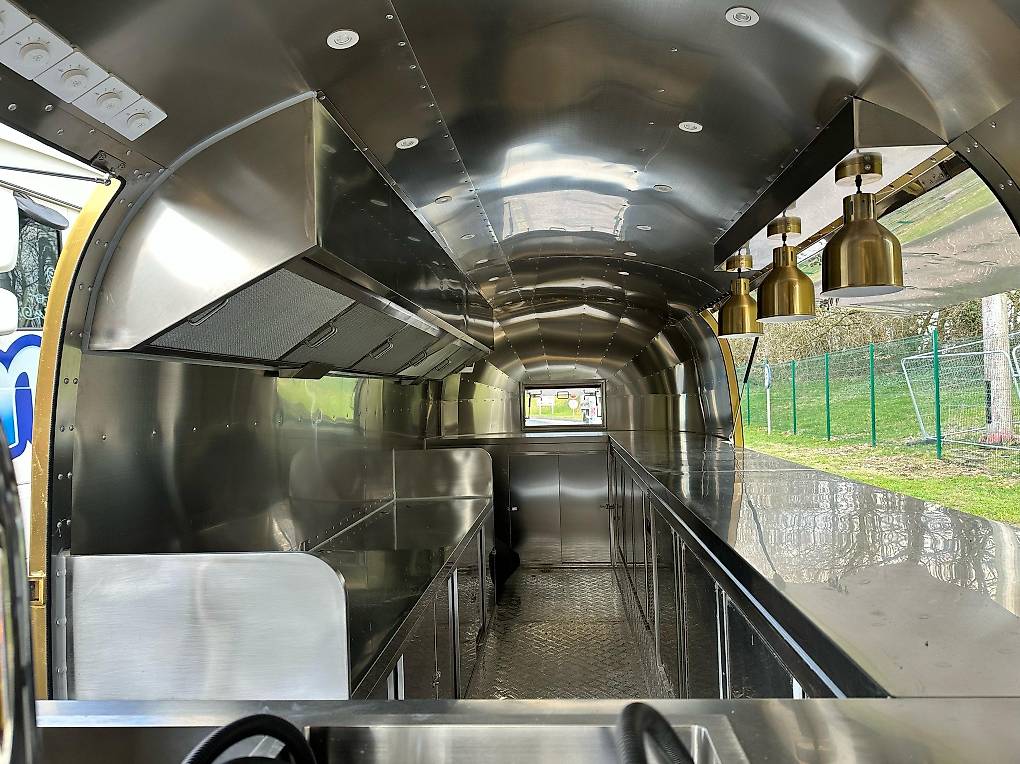 Remorque food truck imbisswagen foodtrailer Airstream 580CM im Kanton ...