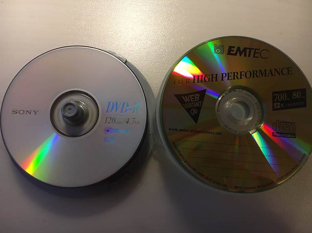 CD-R und DVD-R Rohlinge, EMTEC und Sony, Spindel im Kanton Aargau ...