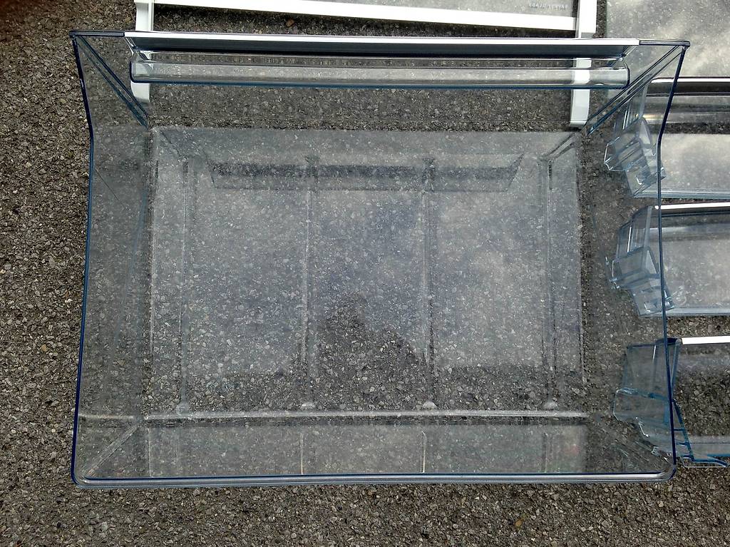 Tablettes de frigo en verre à vendre Canton Vaud - anibis.ch