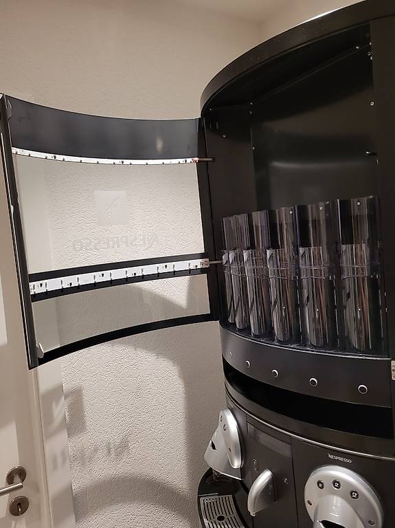 Nespresso Gemini Tower CS200 pro yc distributeur de capsules Canton ...