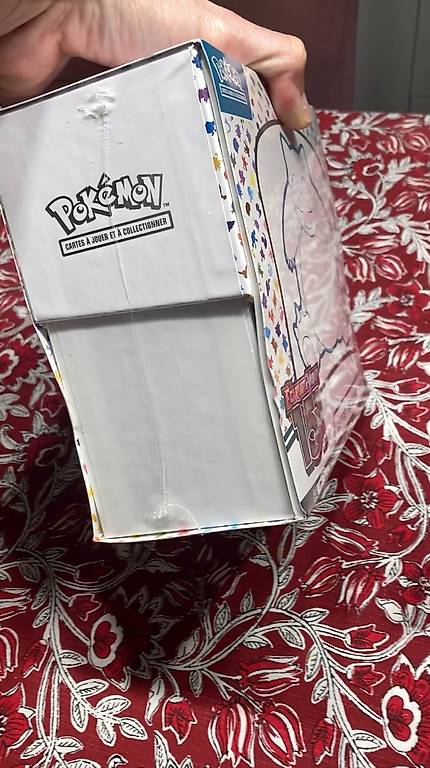 ETB Pokémon 151, FR, Neuve, défaut bord Canton Vaud - anibis.ch