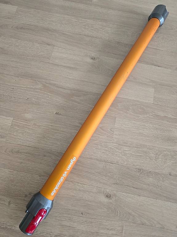 Dyson tube V8 ( va aussi v7 et v10) Canton Neuchâtel - anibis.ch