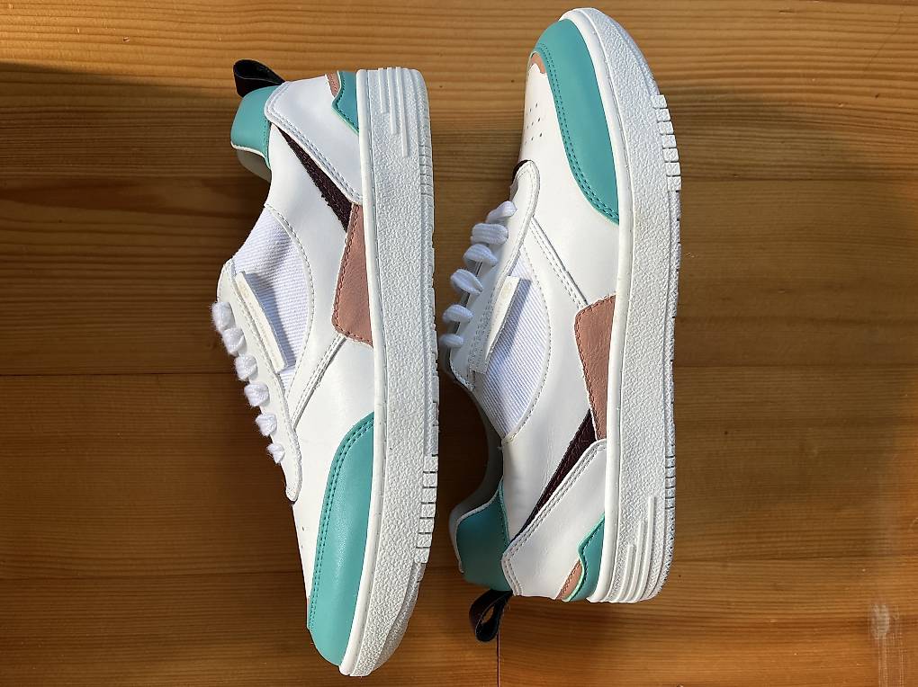 Sneaker Beflamboyant 40 Canton Vaud - anibis.ch