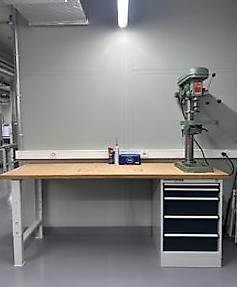 Etabli d'atelier avec bloc armoir Canton Genève - anibis.ch