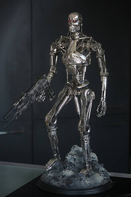 Sideshow - Premium Format - Terminator - T800 - Endoskeleton Canton ...