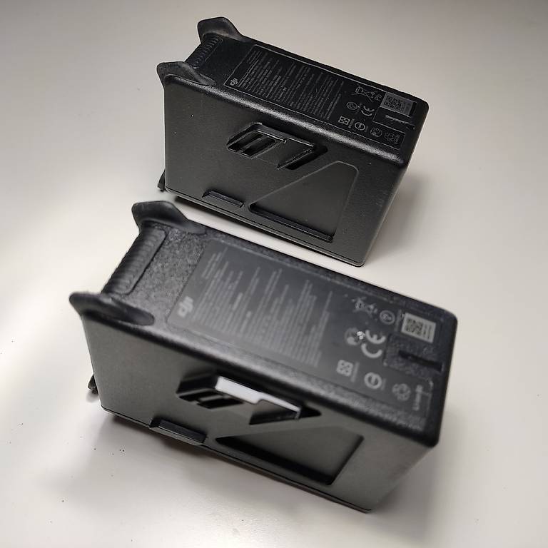 DJI FPV Akku 2x (nur 11+13 Ladezyklen!) (Drohne/Drone) Canton Zurich ...