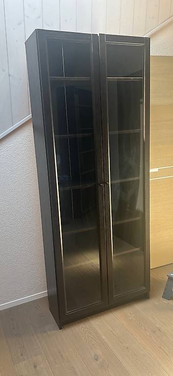 Bibliothèque vitrée Ikea Billy noir Canton Vaud - anibis.ch