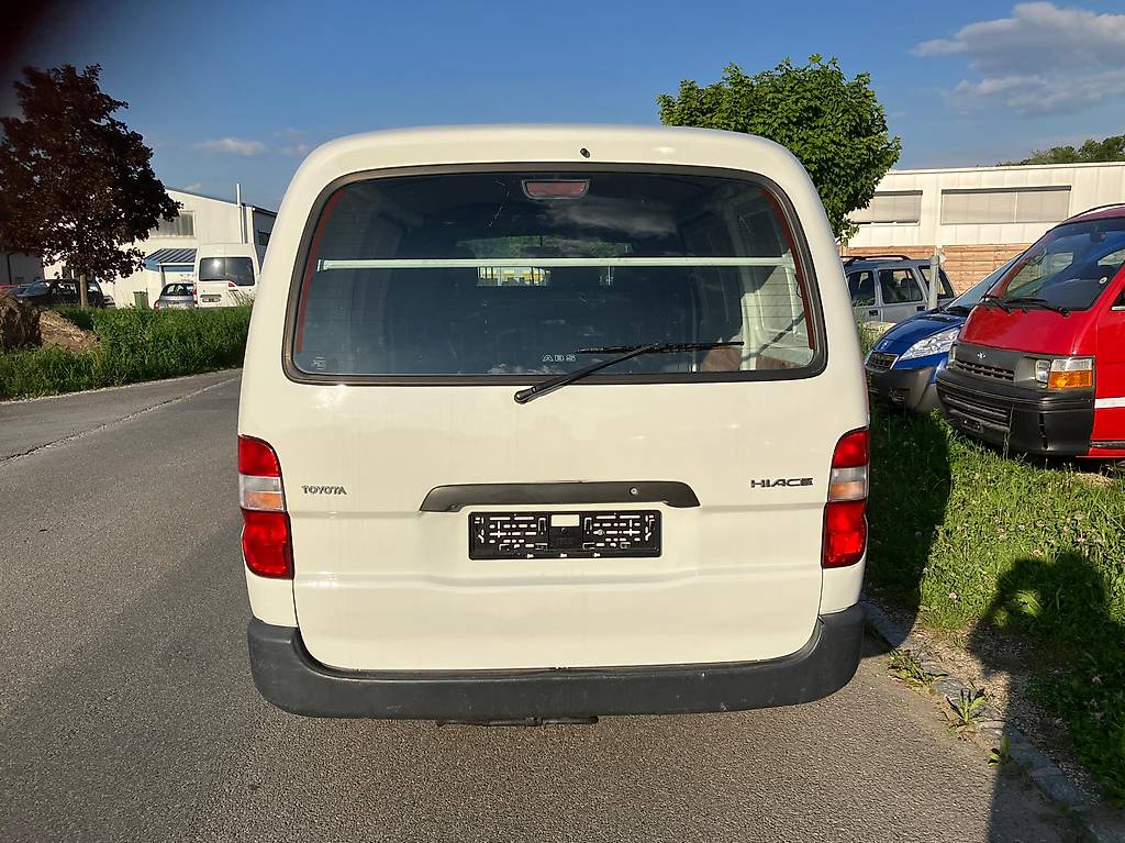 TOYOTA Hiace D-4D Kombi 4WD SWB im Kanton Freiburg - anibis.ch