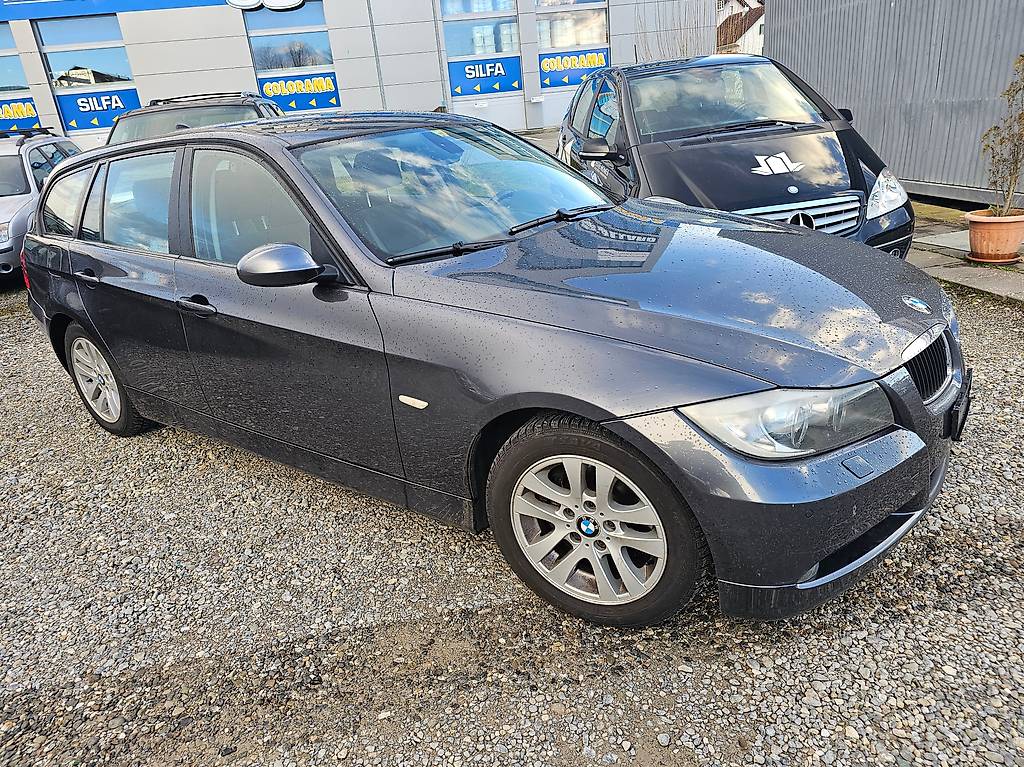 BMW 320i Touring Access Steptronic Canton Argovie - anibis.ch