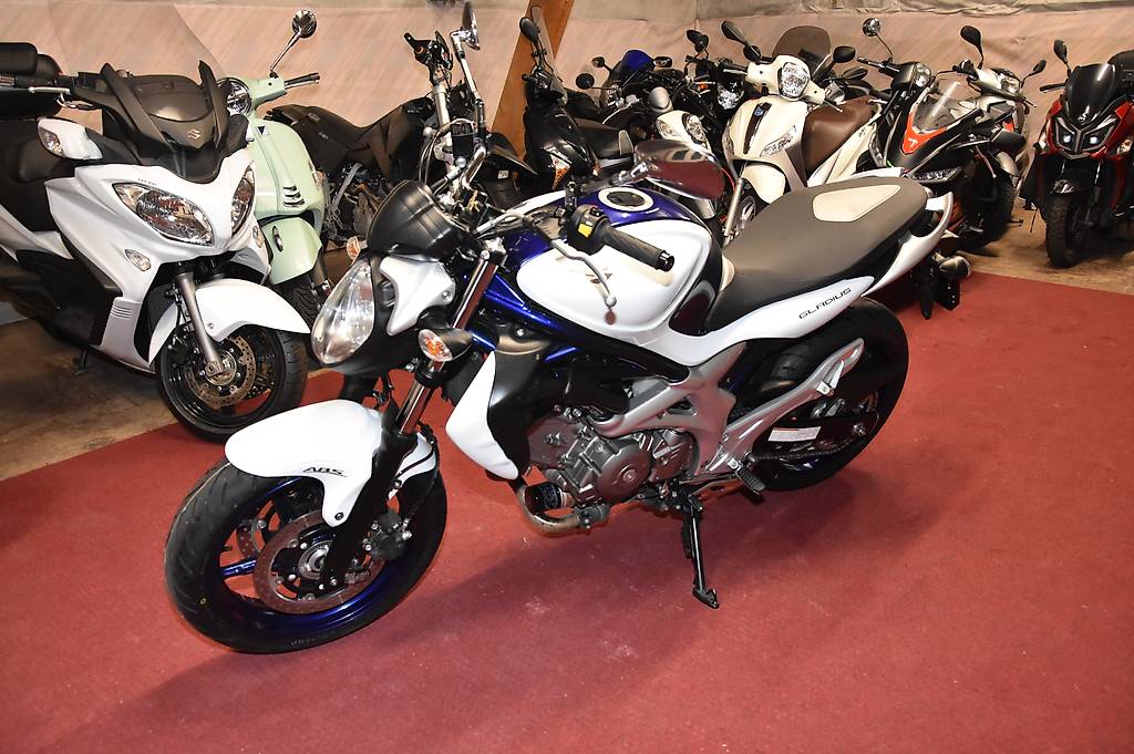 SUZUKI SFV 650 Gladius ABS im Kanton Bern - anibis.ch
