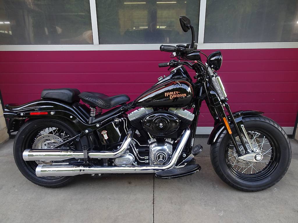 HARLEY-DAVIDSON FLSTSB Cross Bones Canton Berne - anibis.ch