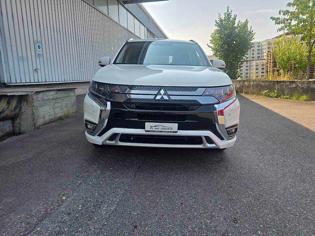 MITSUBISHI Outlander 2.4 PHEV Diamond 4WD Automatic Canton Zurich ...