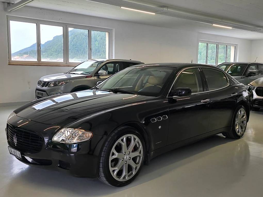 MASERATI Quattroporte 4.2 V8 DuoSelect Canton Grisons - anibis.ch