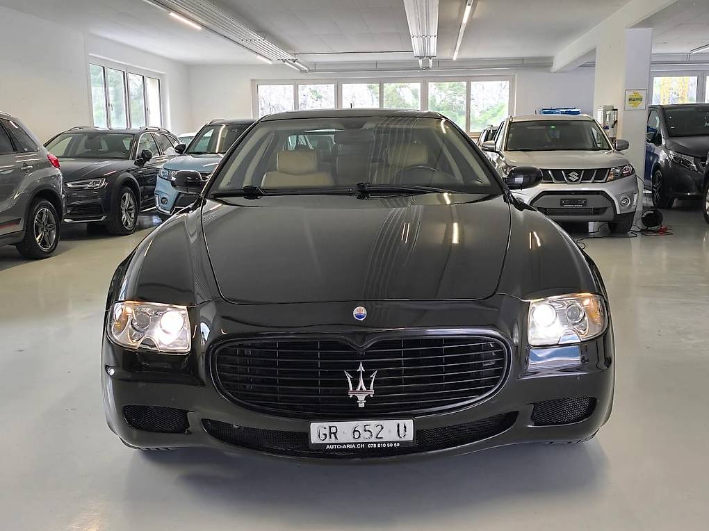 MASERATI Quattroporte 4.2 V8 DuoSelect Canton Grisons - anibis.ch