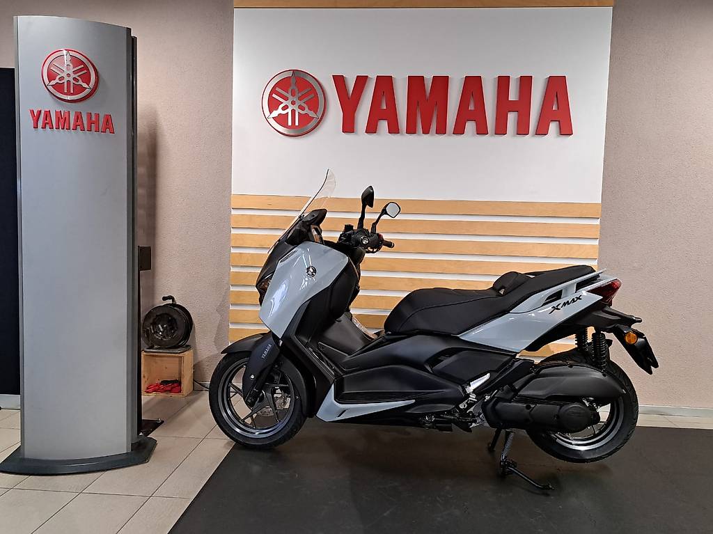 YAMAHA X-Max YP 125 Tech Max Canton Vaud - anibis.ch