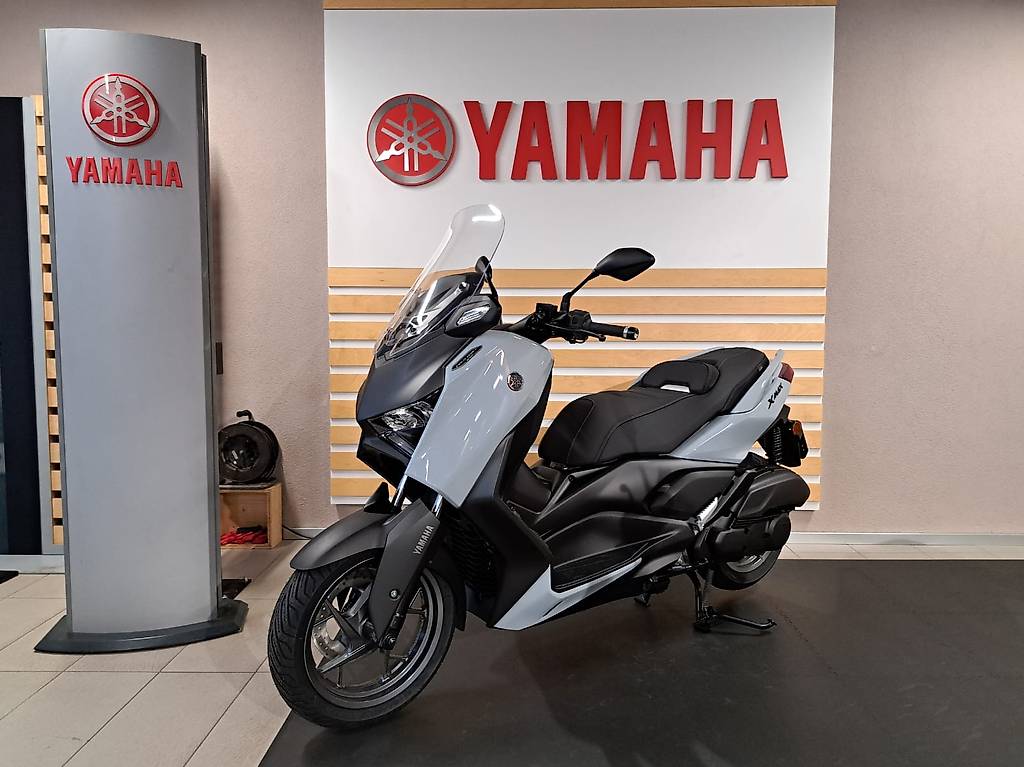 YAMAHA X-Max YP 125 Tech Max Canton Vaud - anibis.ch