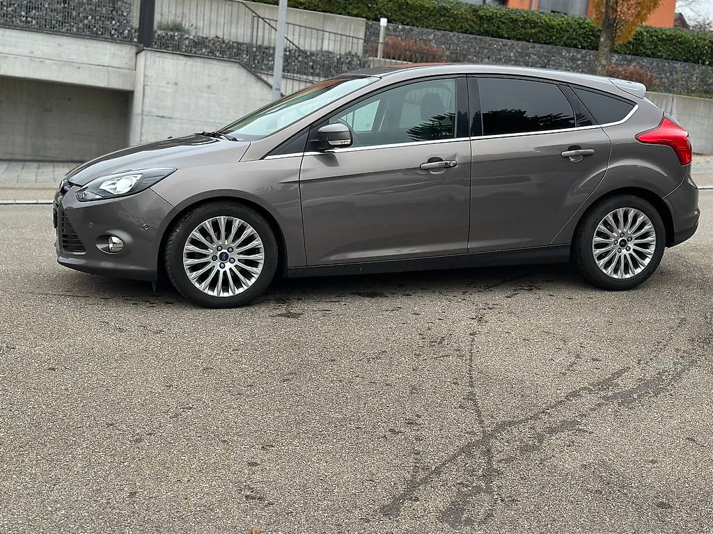 FORD Focus 1.0 SCTi Carving Canton Zurich - anibis.ch