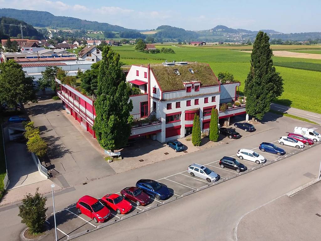Top ausgebaute Mietfläche (Büro / Praxisraum / Atelier) Canton Zurich ...