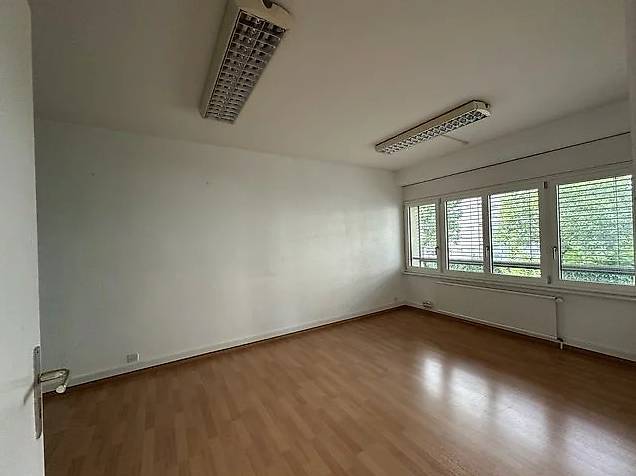 Local commercial d'env. 150.30 m2 au 1er étage Canton Vaud louer ...