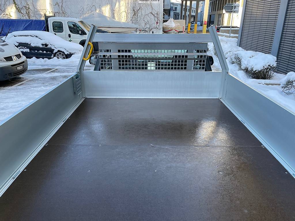 FORD Ranger XL 2.0 Eco Blue Chassis 4x4 mit Pritsche und AHK Canton ...