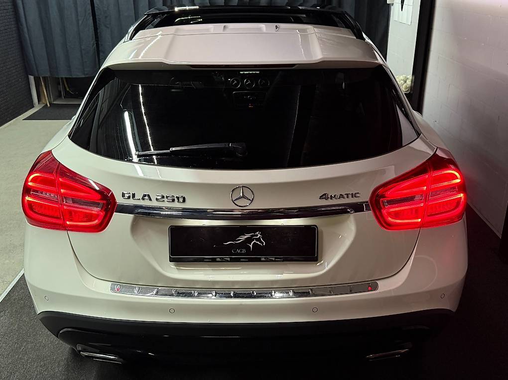 MERCEDES-BENZ GLA 250 AMG Line 4Matic 7G-DCT* Erste Hand, Canton Berne ...