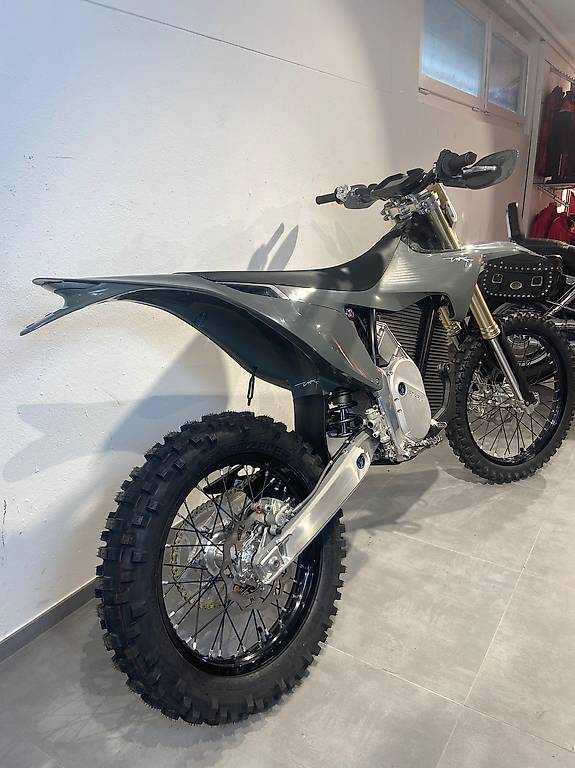 STARK VARG EX 60PS Canton Berne - anibis.ch