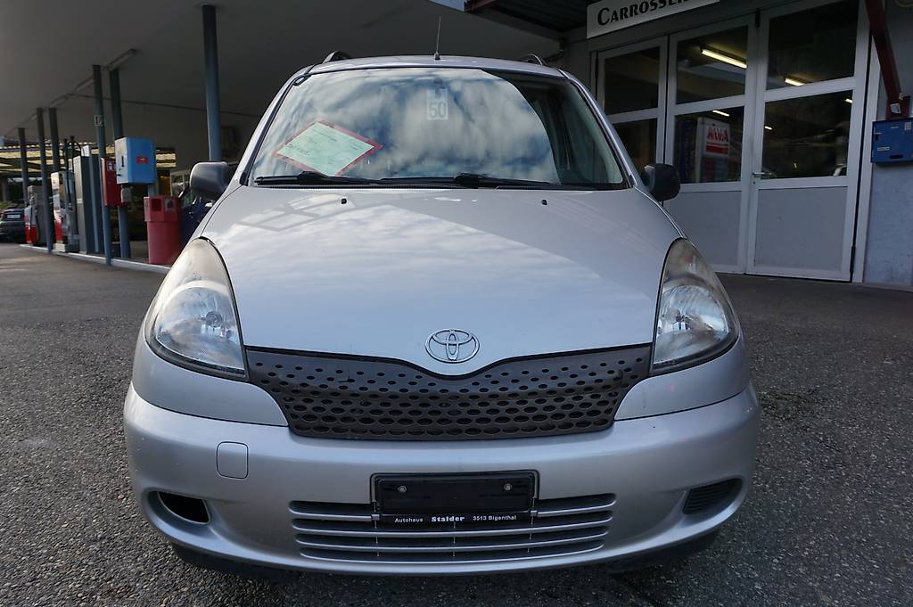 TOYOTA Yaris Verso 1.3 Linea Luna Canton Berne - anibis.ch