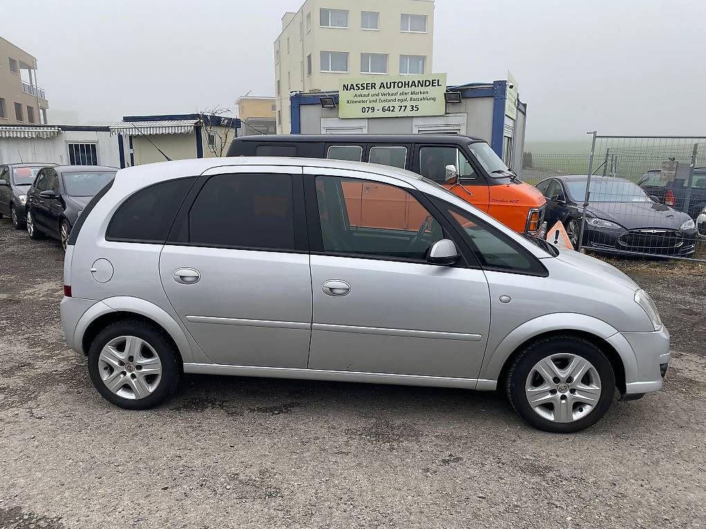 OPEL Meriva 1.8i 16V Edition Easytronic Canton Lucerne - anibis.ch