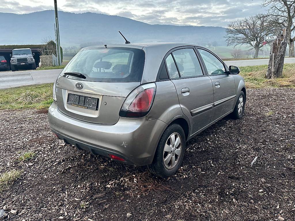 KIA Rio 1.4 16V Trend Canton Vaud - anibis.ch