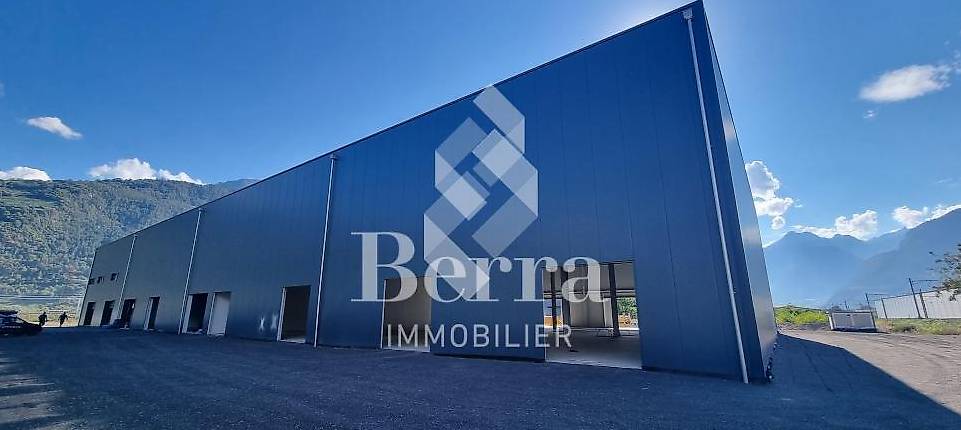 Nouvelle halle commerciale/industrielle à Fully ! im Kanton Wallis ...
