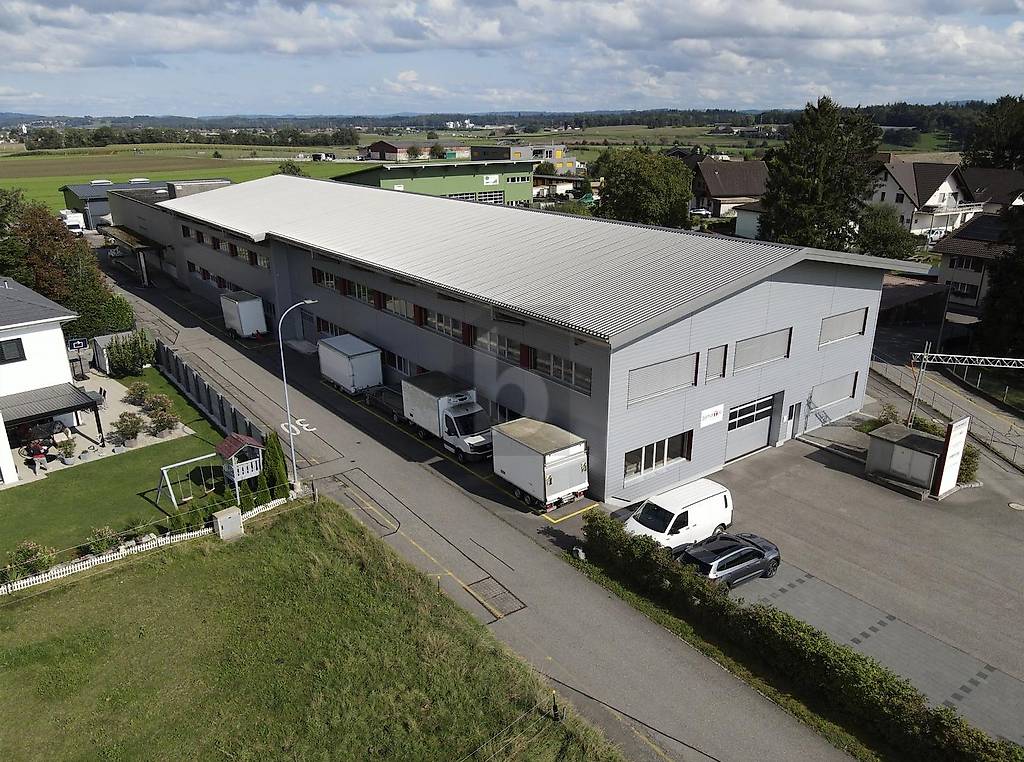 HOCHREGALLAGER 6.5 METER INNENHÖHE Canton Berne louer - anibis.ch