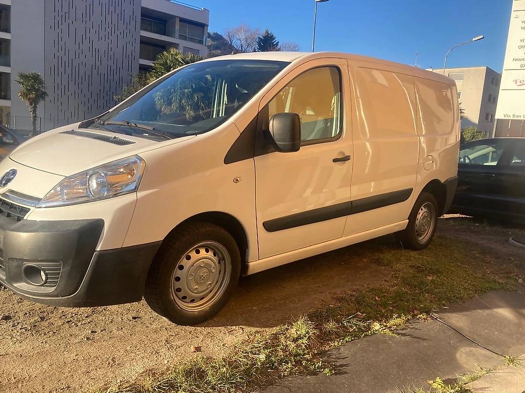 TOYOTA Proace 2.0D Panel Van Terra L1H1 Canton Tessin - anibis.ch