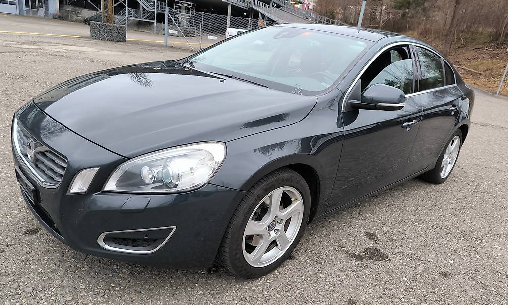 VOLVO S60 D3 Summum Geartronic Canton Zurich - anibis.ch