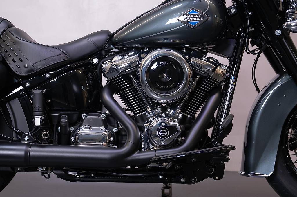 HARLEY-DAVIDSON FLHCS Heritage Classic 117 Canton Zoug - anibis.ch