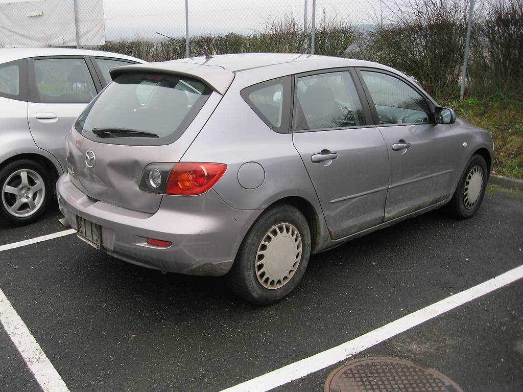 MAZDA 3 1.6 16V Confort Canton Fribourg - anibis.ch